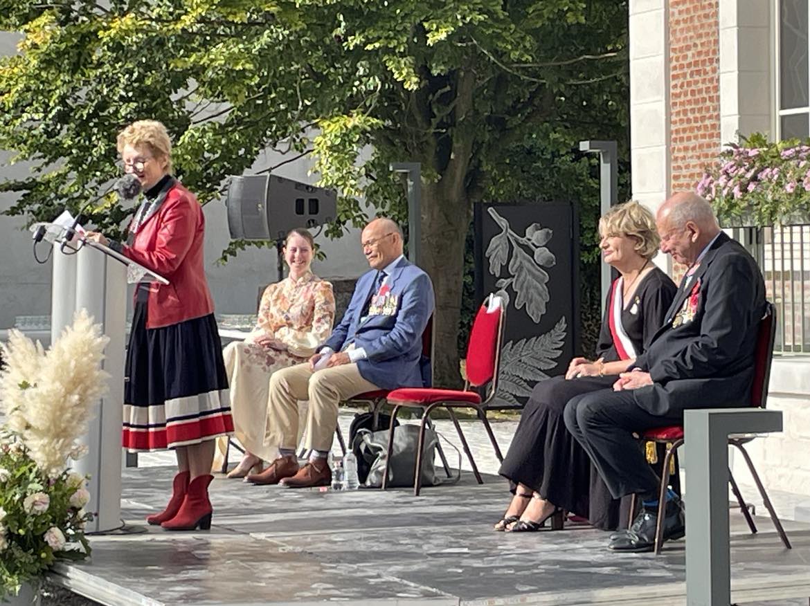 Visite du musée néo-zélandais à Le Quesnoy, à l'heure de son inauguration