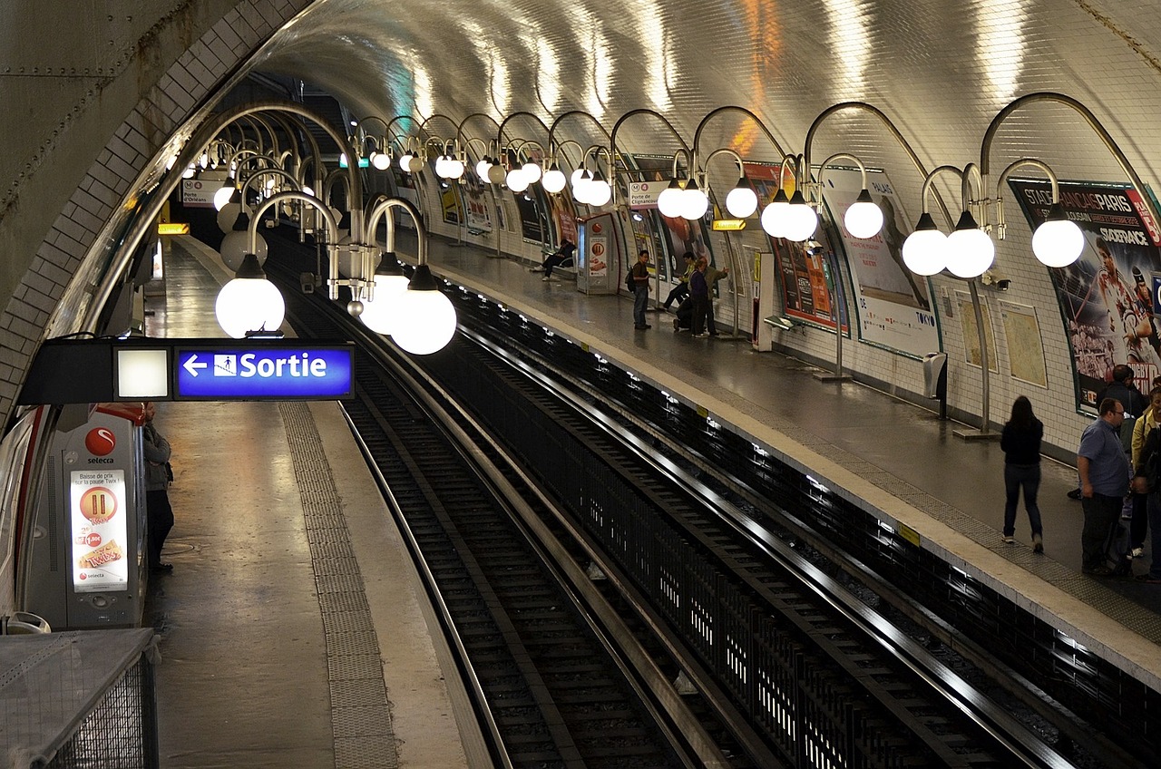La RATP se prépare à la crue de la Seine à la station Balard - VOLTAGE